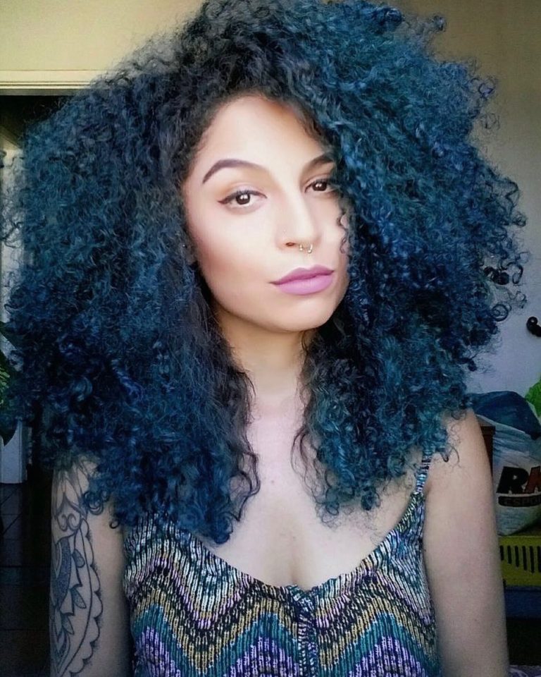 Cabelo azul: 45 fotos, tutoriais e dicas para um visual autêntico e ...