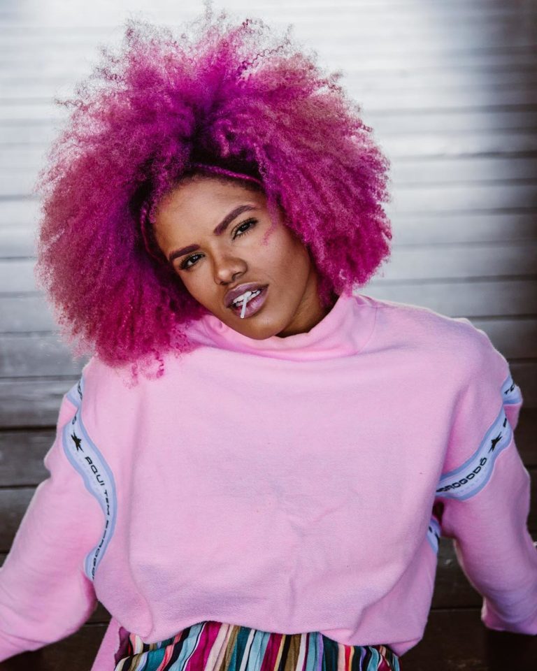 Cabelo rosa: 65 fotos, tutoriais e dicas para manter a cor radiante