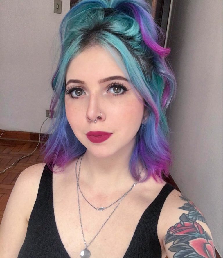 Cabelo roxo: 65 ideias, tutoriais e dicas para uma transformação colorida
