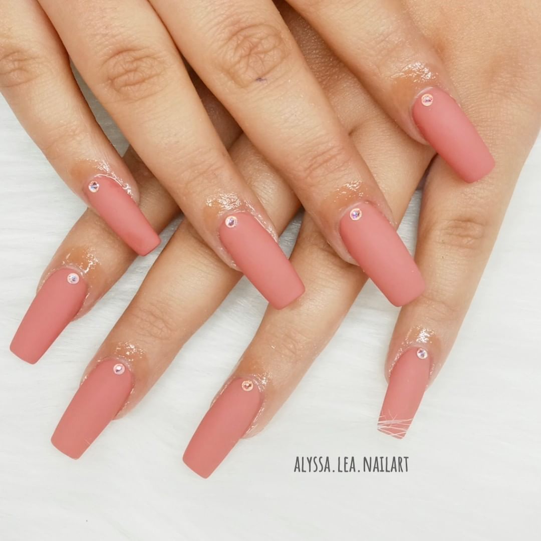 Unhas decoradas simples: 50 fotos + passo a passo para sair do básico