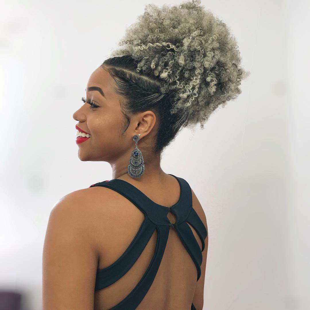 Penteados afros: 80 fotos cheias de estilo e significado para arrasar