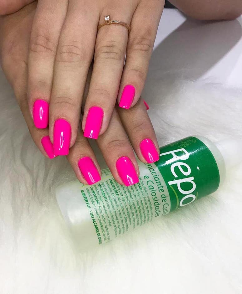 40 ideias de unhas simples para completar o visual facilmente