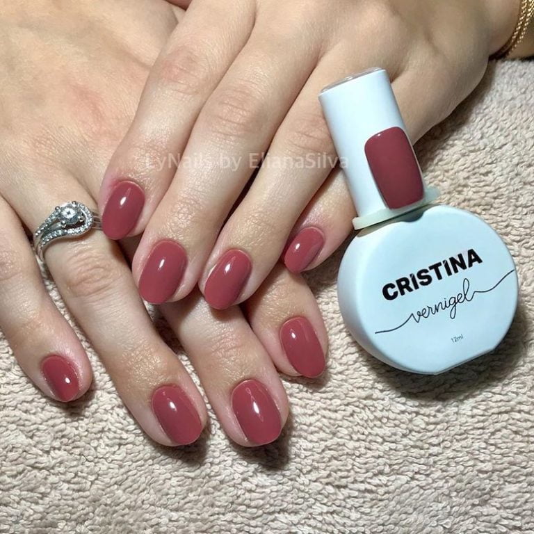 40 ideias de unhas simples para completar o visual facilmente