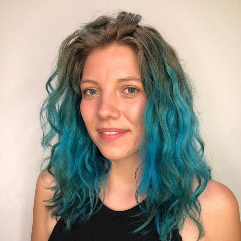 Cabelo ondulado: saiba como valorizar os seus fios como eles merecem