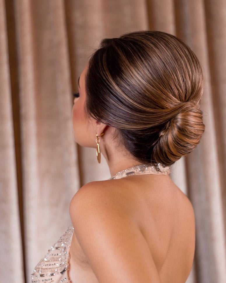 Penteados com coque: inspire-se em 80 ideias que são de apaixonar