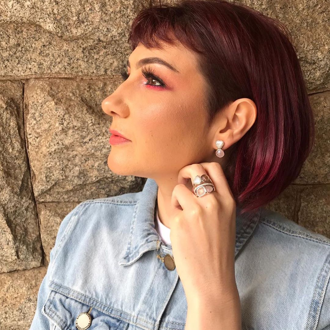 Cabelo marsala: conheça a cor do momento que é puro estilo