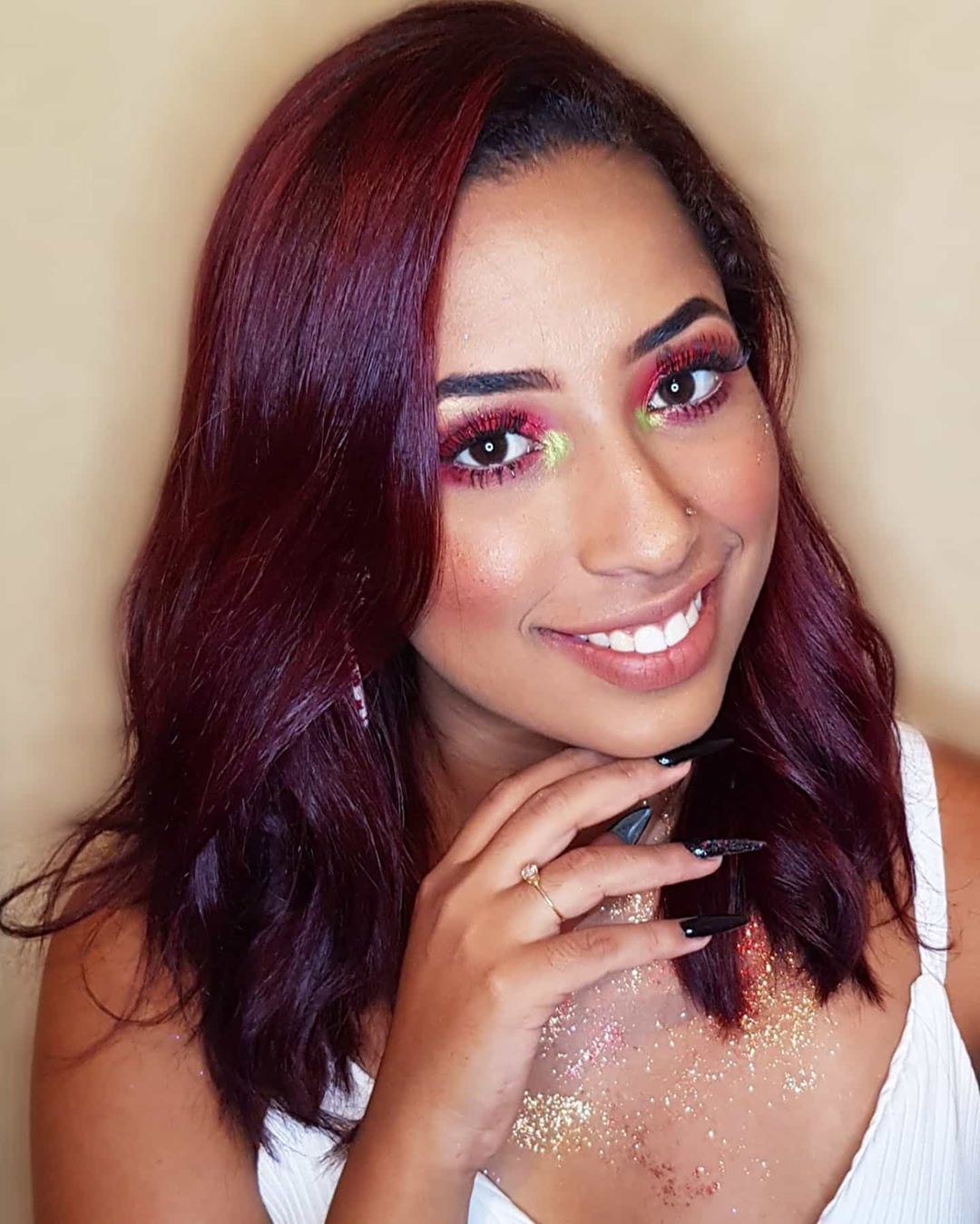 Cabelo marsala: conheça a cor do momento que é puro estilo