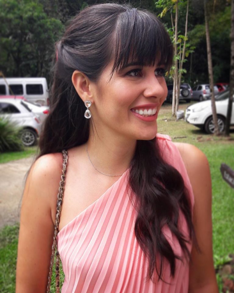 Penteados com franja: 45 formas de deixar os seus fios mais estilosos