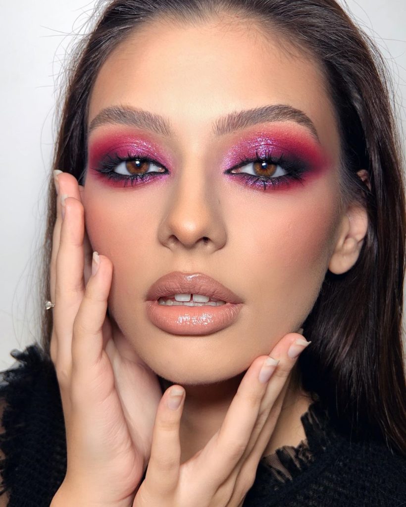 Maquiagem rosa: 40 FOTOS e passo a passo para acertar na produção