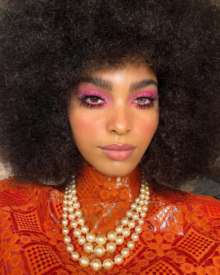 Maquiagem rosa: 40 FOTOS e passo a passo para acertar na produção