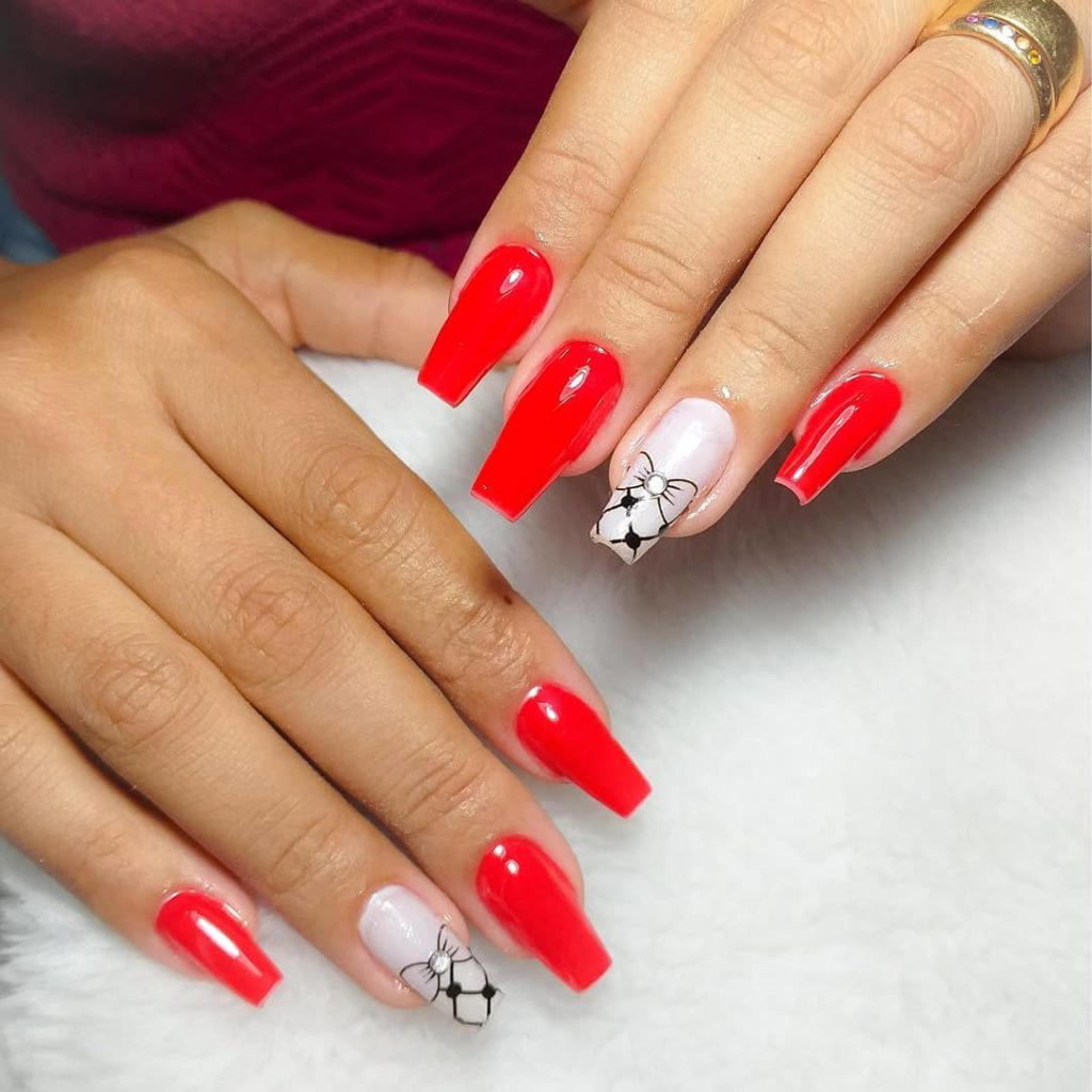 Unhas decoradas vermelhas: 60 modelos que são tendência