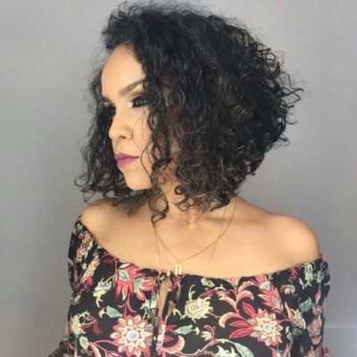 Long bob cacheado: o guia definitivo para aderir ao estilo e arrasar