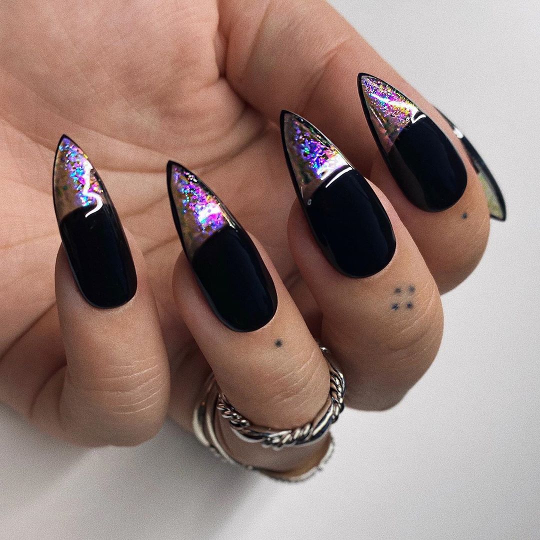 80 ideias de unhas decoradas pretas para ficar cheia de estilo