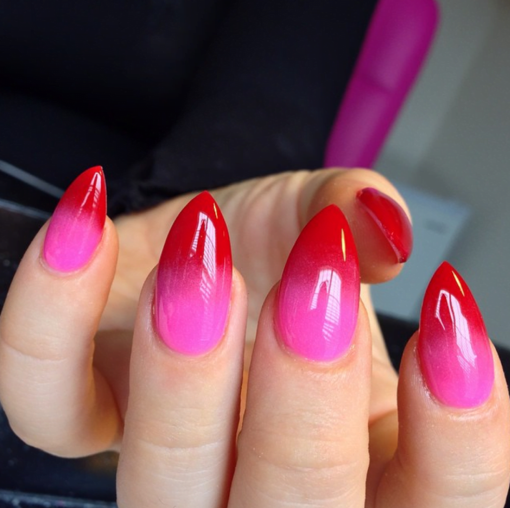 Unhas degradê: 80 FOTOS e passo a passo para apostar nessa nail art