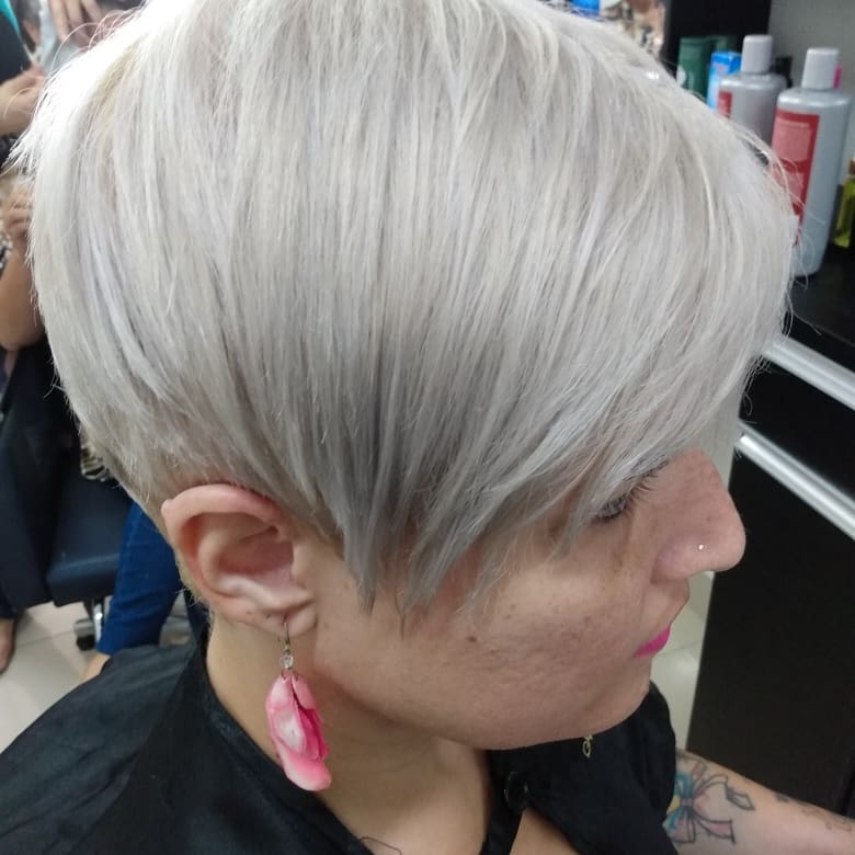 Corte pixie: 100 inspirações para arrasar em grande estilo