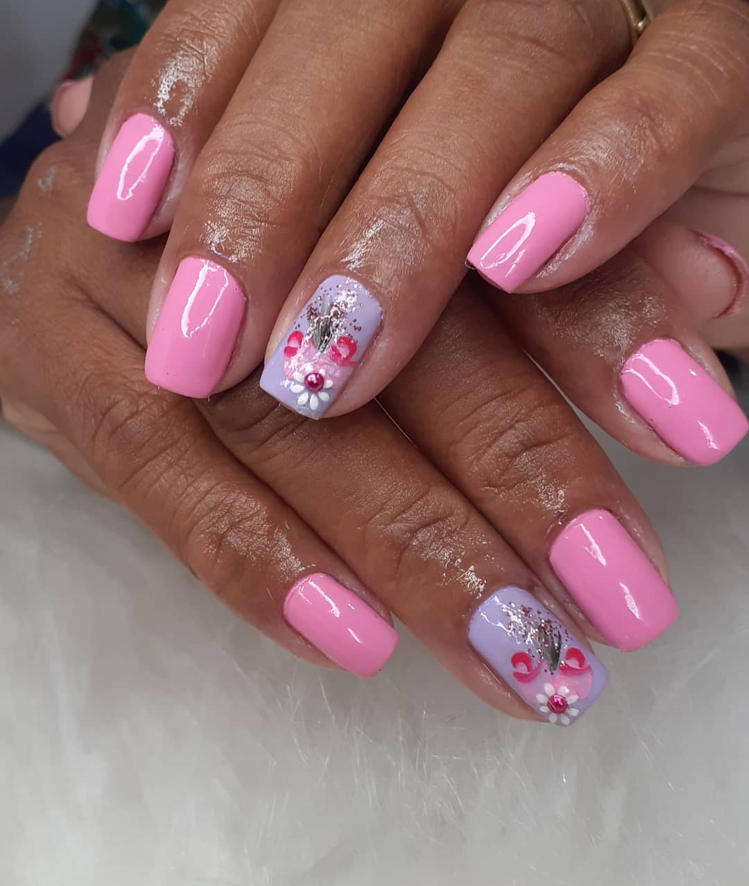 Unhas decoradas rosa: 90 ideias lindas e charmosas [FOTOS]