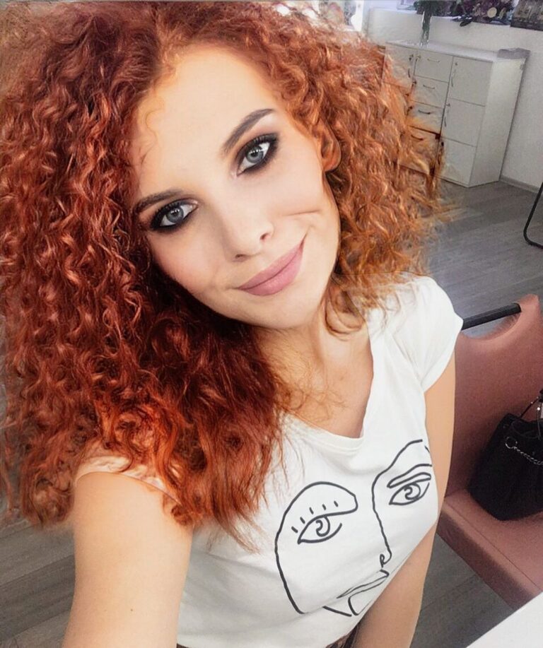 Cabelo cacheado ruivo: 40 fotos + tutoriais e dicas de cuidados