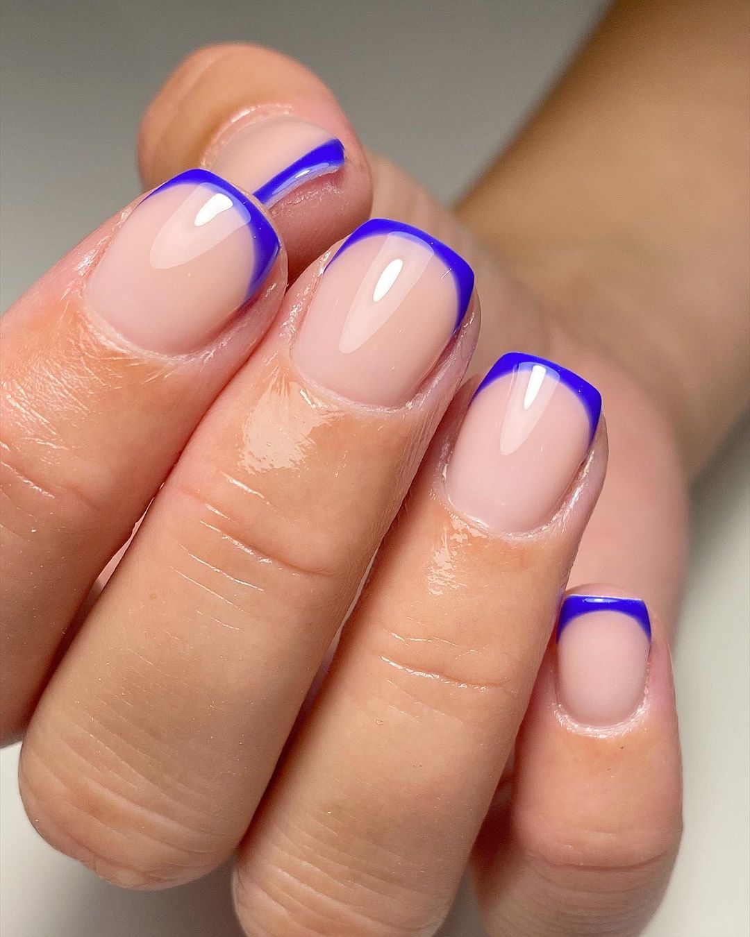Francesinha colorida: 50 fotos e 5 tutoriais para ter unhas lindíssimas