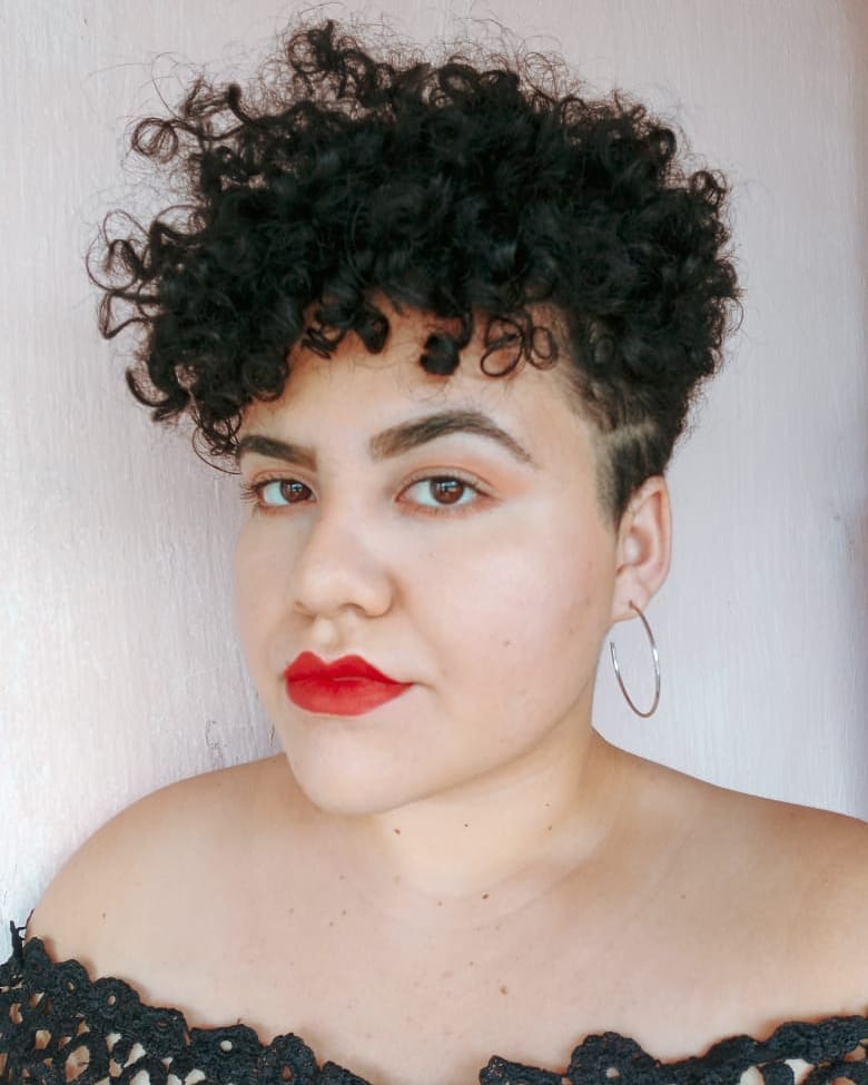 Pixie cut cacheado: 40 fotos incríveis, dicas e cuidados essenciais
