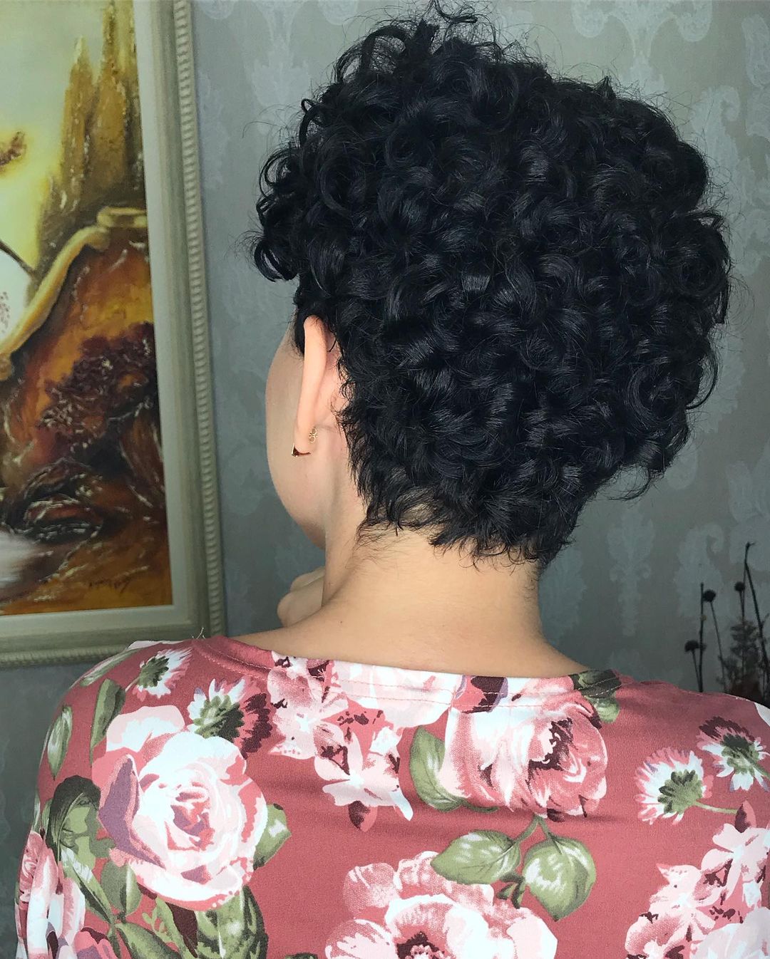 Pixie cut cacheado: 40 fotos incríveis, dicas e cuidados essenciais