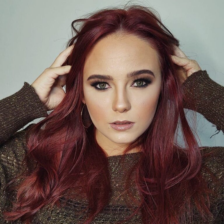 Ruivo escuro: 30 fotos que mostram toda a versatilidade dessa cor