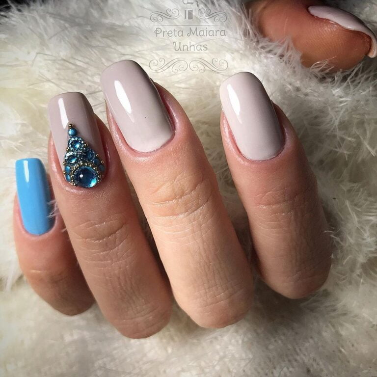 Unhas decoradas em azul: 60 inspirações e tutorias para explorar o tom