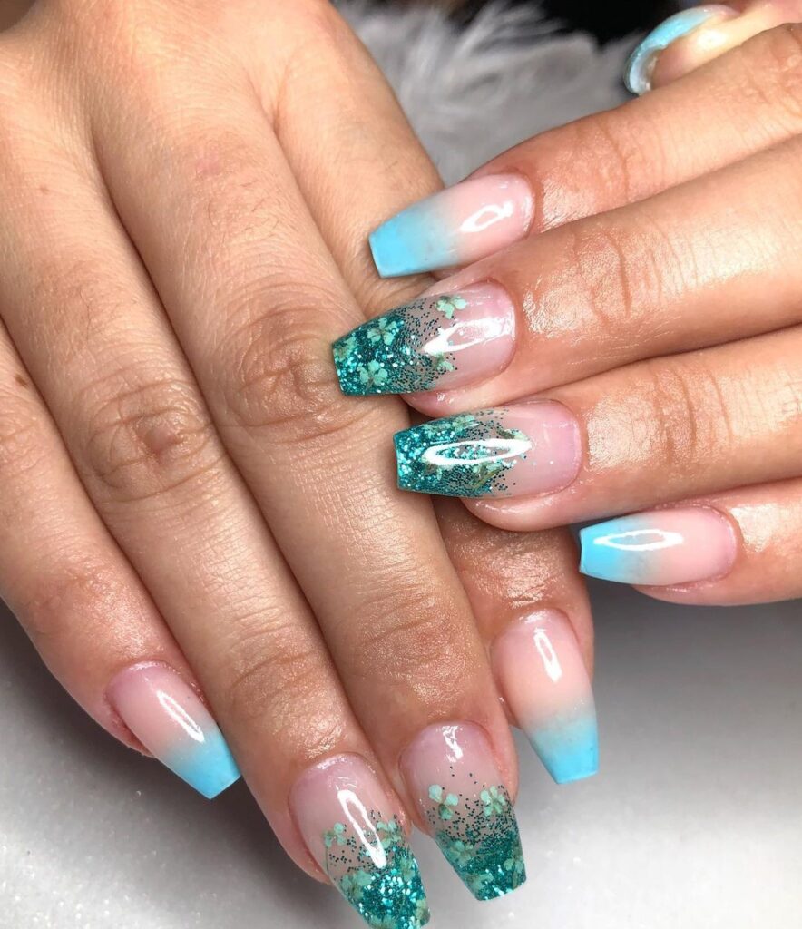 Unhas encapsuladas: saiba o que são e confira inspirações incríveis