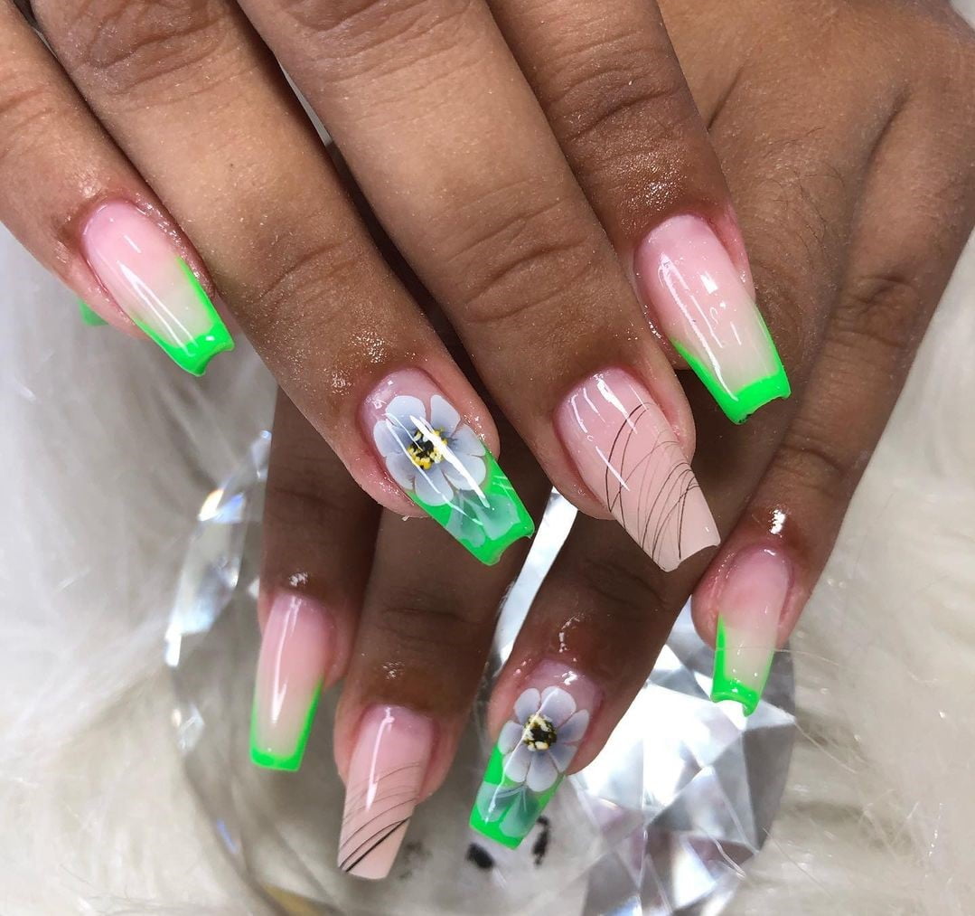 Unhas encapsuladas: o que é + 50 modelos para se insipirar