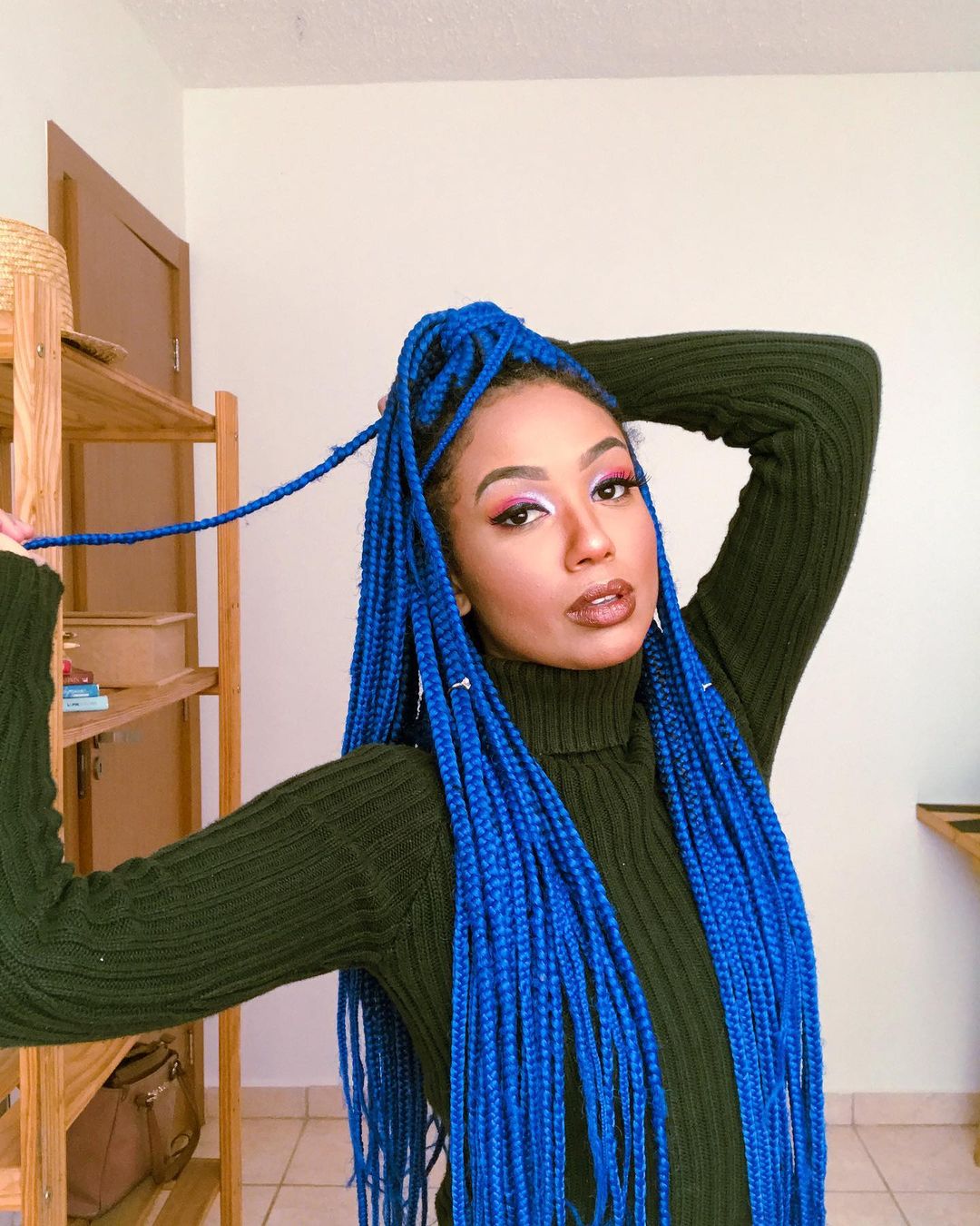 Box braids azul: 35 fotos e tutoriais para ter tranças arrasadoras