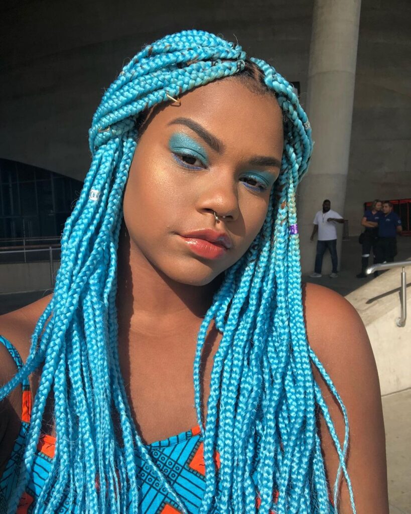 Box braids azul: 35 fotos e tutoriais para ter tranças arrasadoras