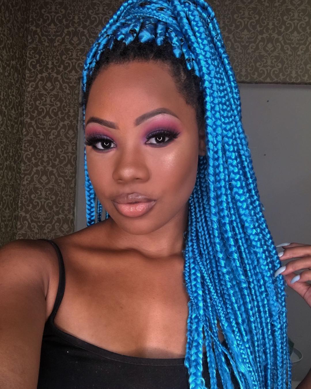 Box braids azul: 35 fotos e tutoriais para ter tranças arrasadoras