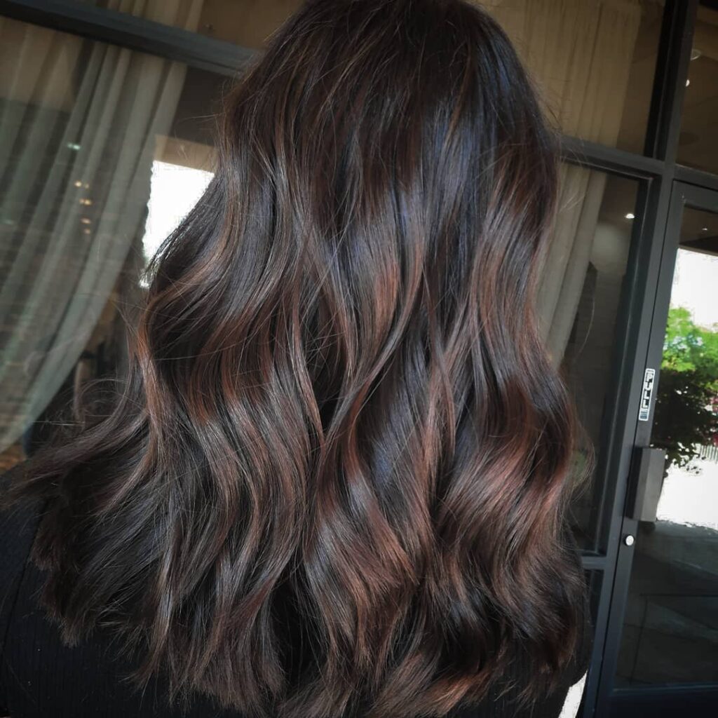 Cabelo chocolate: 45 opções + tutorais e dicas para arrasar nesse tom