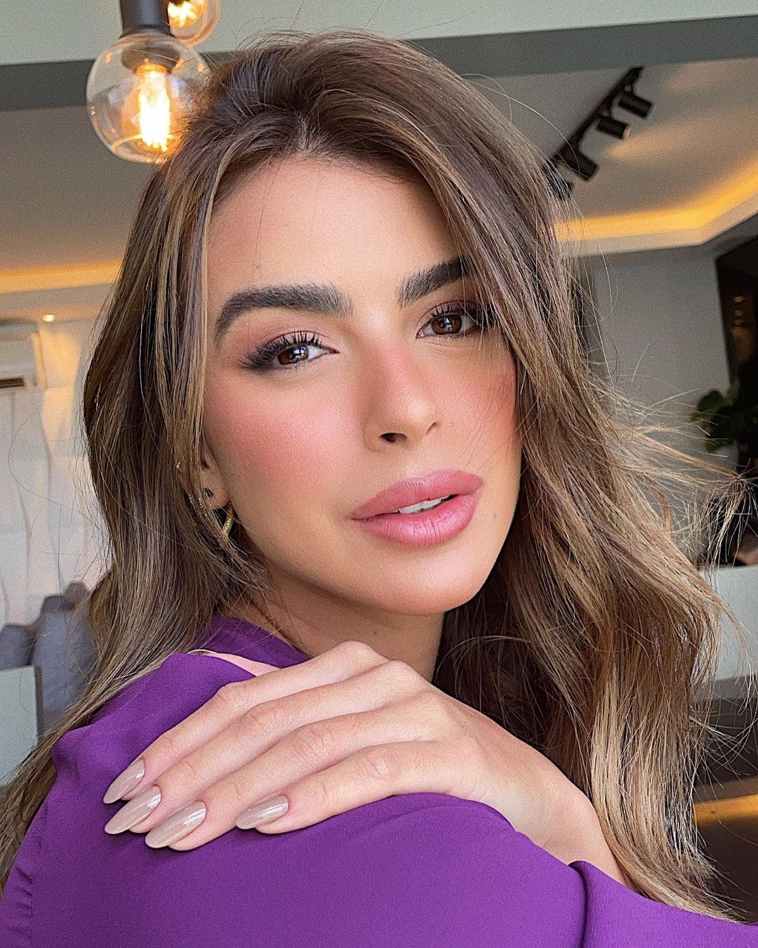 Franja longa: 50 fotos e 4 tutorias para deixar seus cabelos lindíssimos