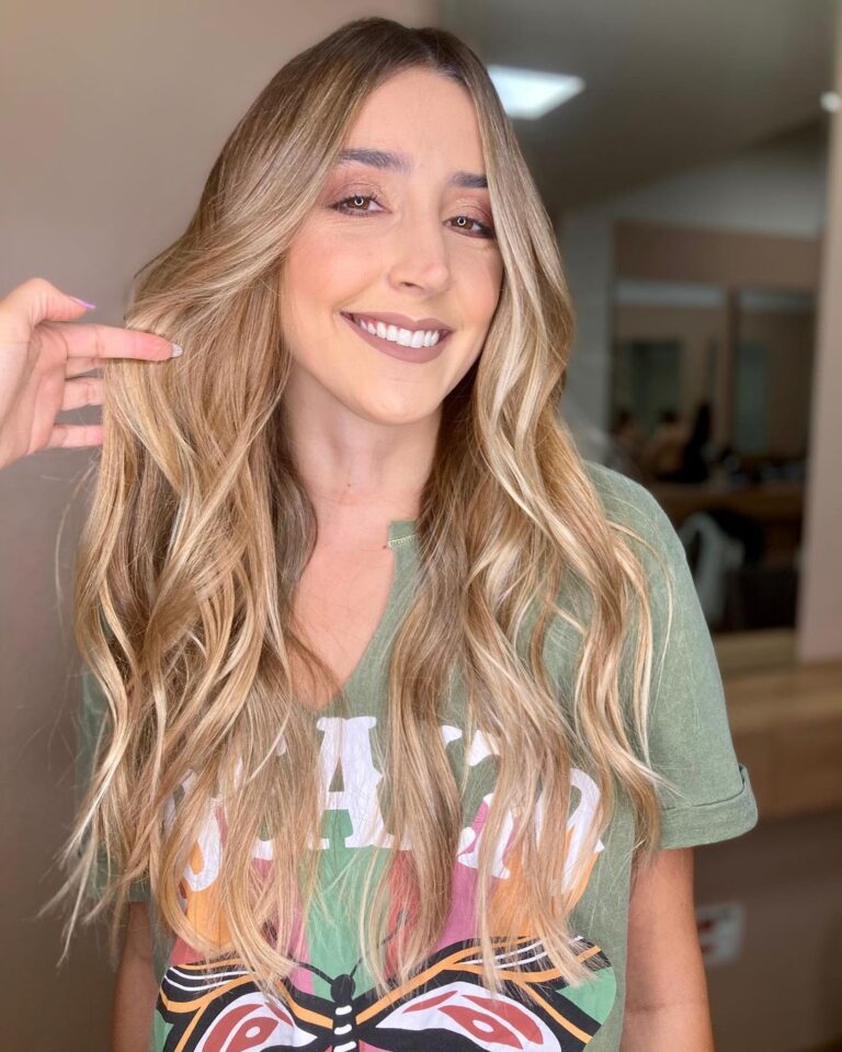 Loiro mel: 50 fotos de inspiração mais tutoriais para atingir essa cor