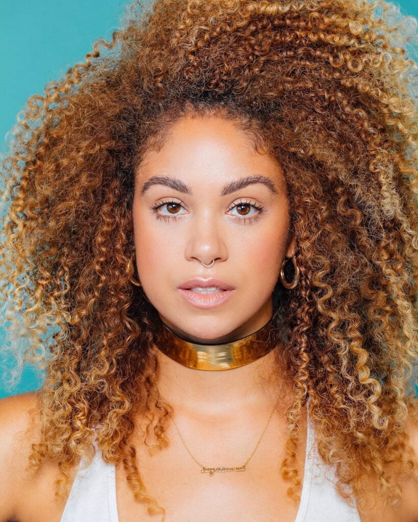 Loiro mel: 50 fotos de inspiração mais tutoriais para atingir essa cor