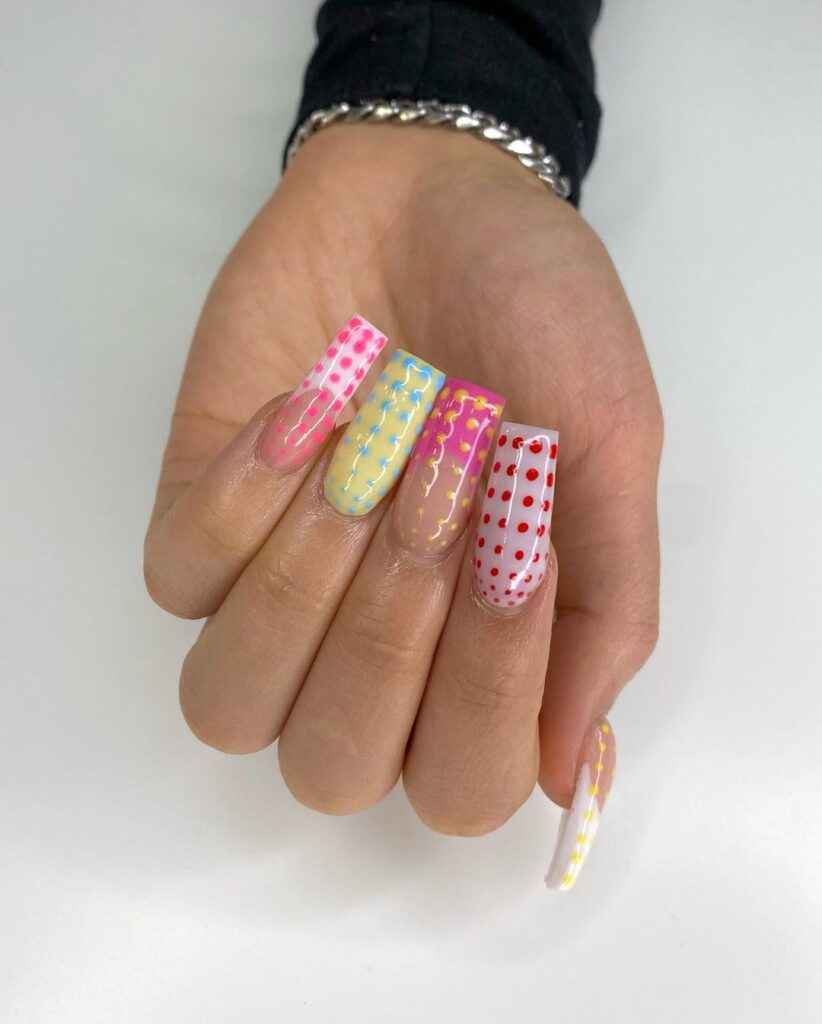 Unhas quadradas: 40 ideias e tutoriais para copiar agora mesmo