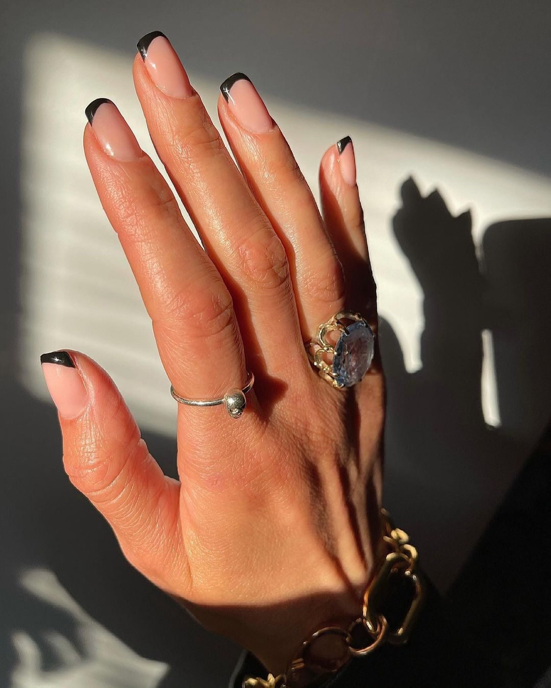 Unhas quadradas: 40 ideias e tutoriais para copiar agora mesmo