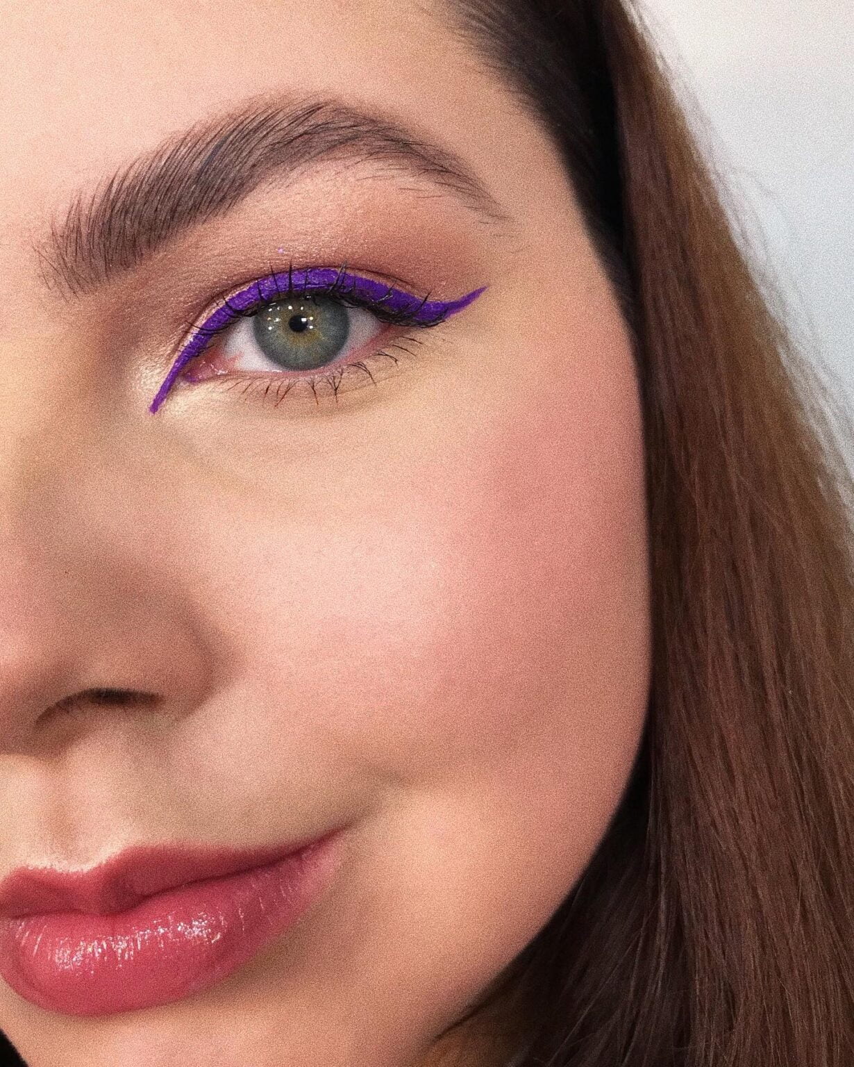 Maquiagem roxa: 40 ideias para arrasar na make e dicas de como fazer