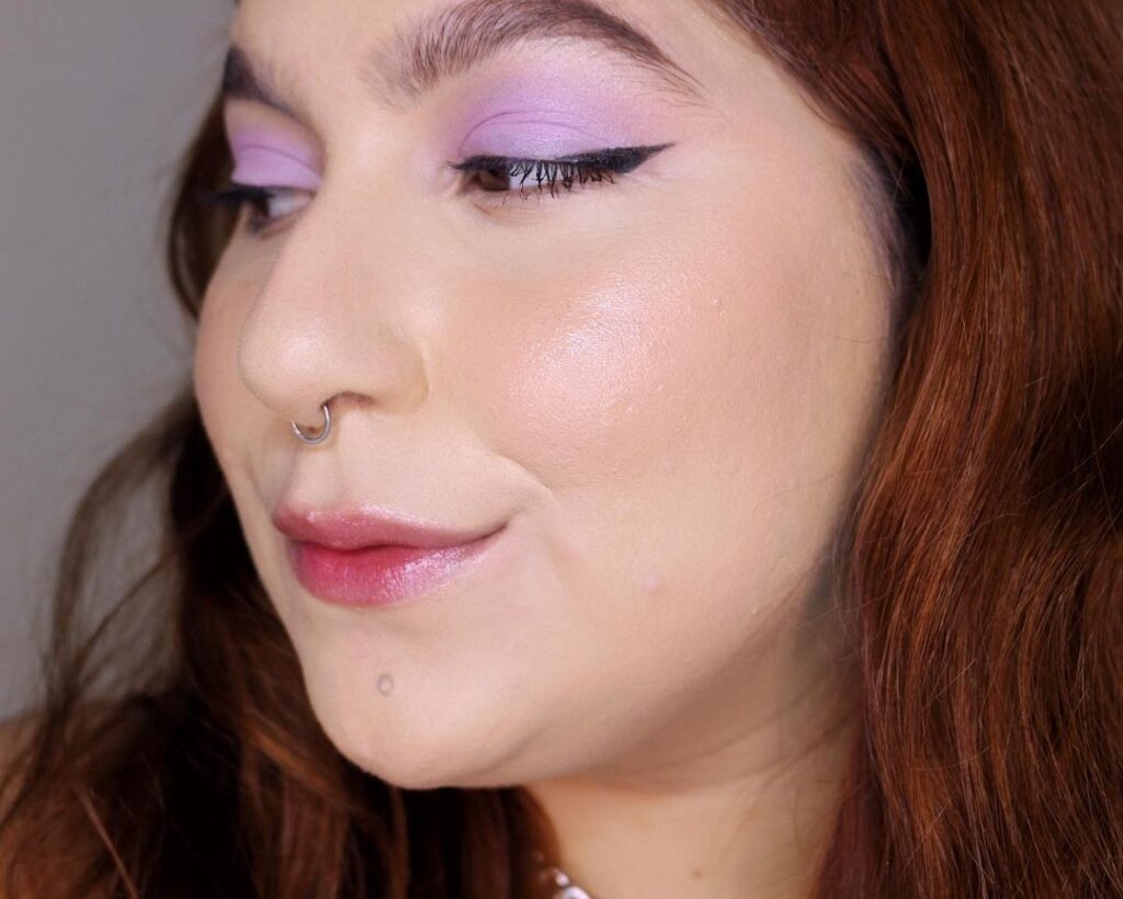 Maquiagem roxa: 40 ideias para arrasar na make e dicas de como fazer
