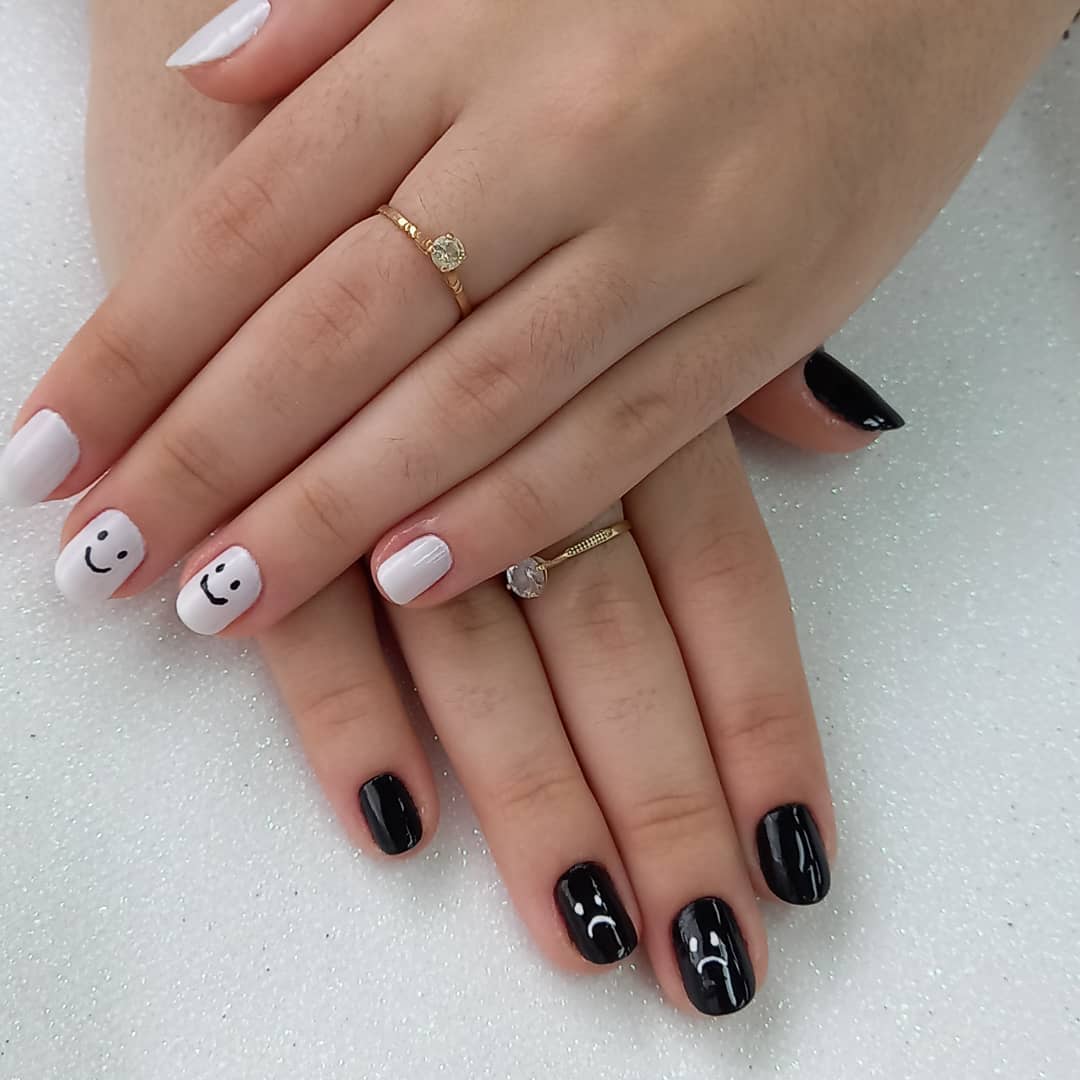 Unhas decoradas em preto e branco: 60 ideias + tutoriais para arrasar