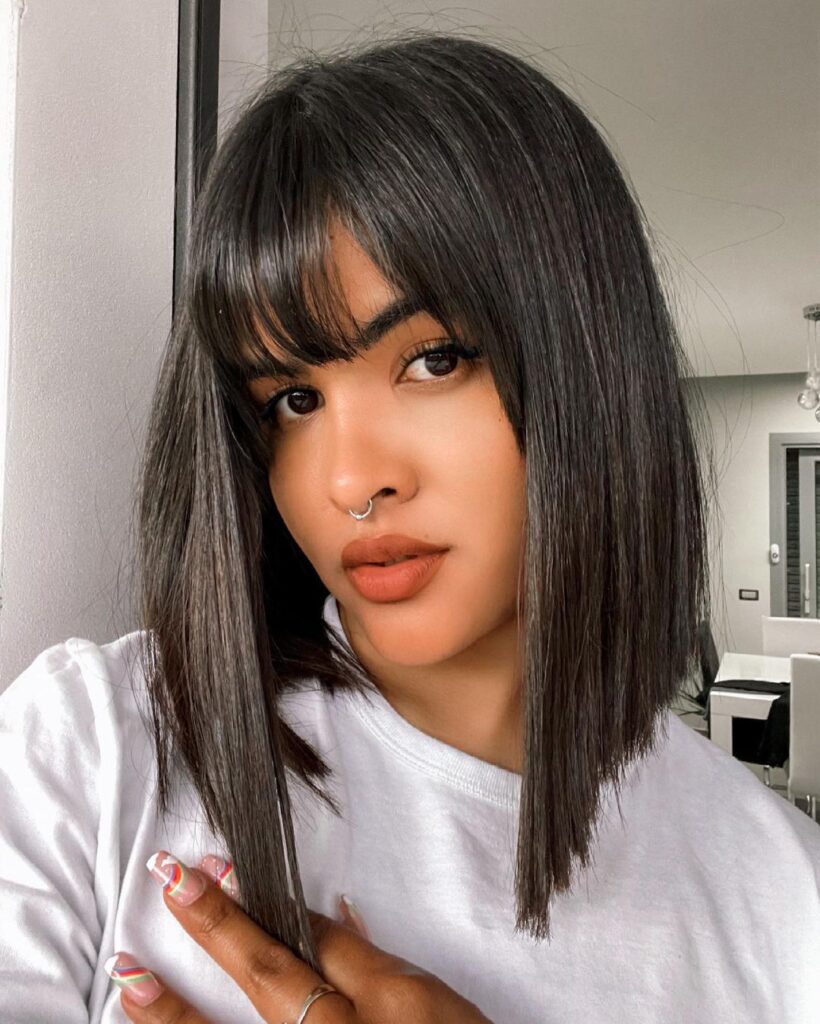 Long bob liso: 30 fotos que provam toda a beleza desse corte