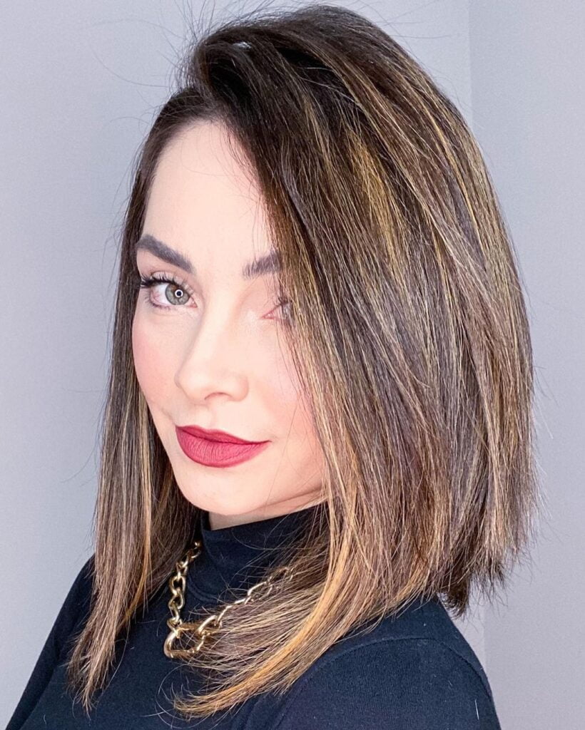 Long bob liso: 30 fotos que provam toda a beleza desse corte