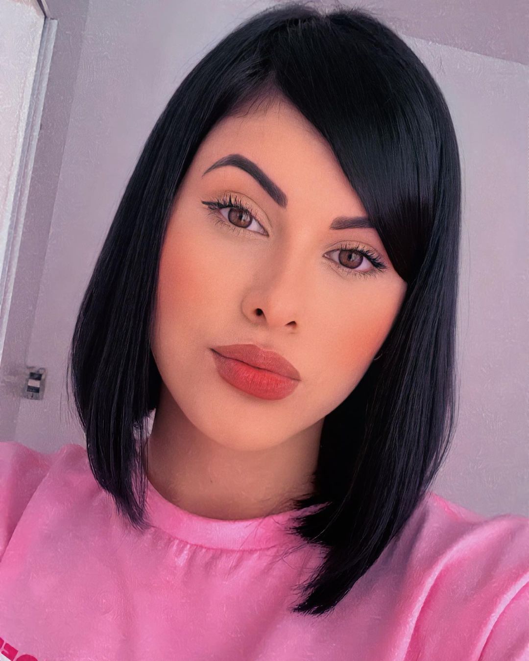 Long bob liso: 30 fotos que provam toda a beleza desse corte
