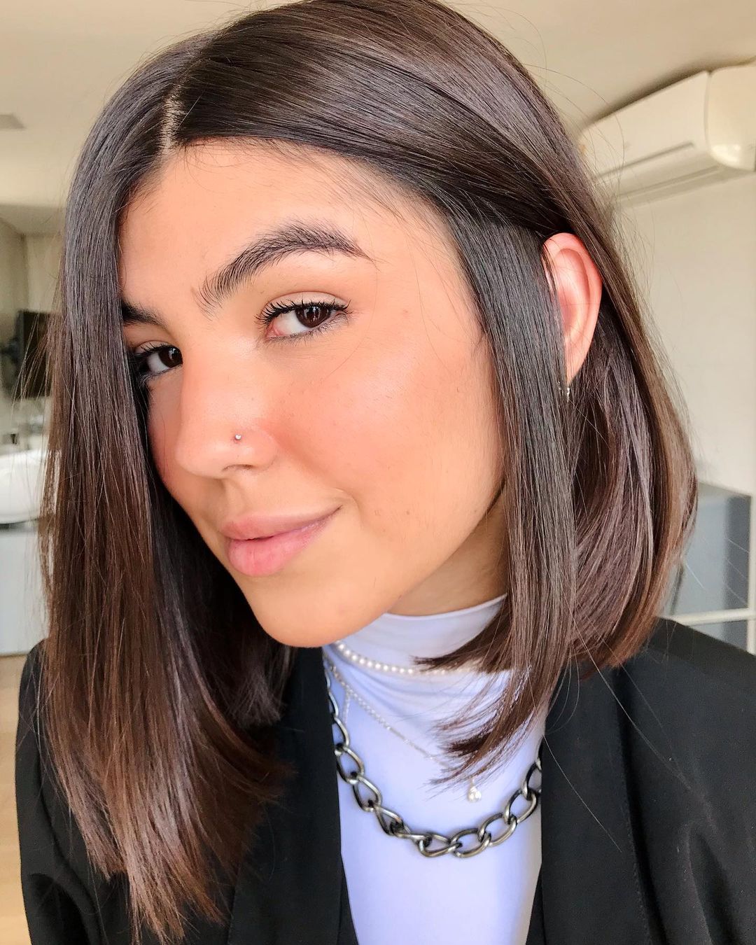 Long bob liso: 30 fotos que provam toda a beleza desse corte