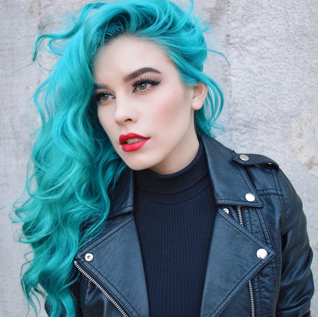 Cabelo azul turquesa: 40 ideias + 5 tintas para aderir a cor