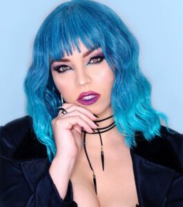 Cabelo azul turquesa: 40 ideias + 5 tintas para aderir a cor