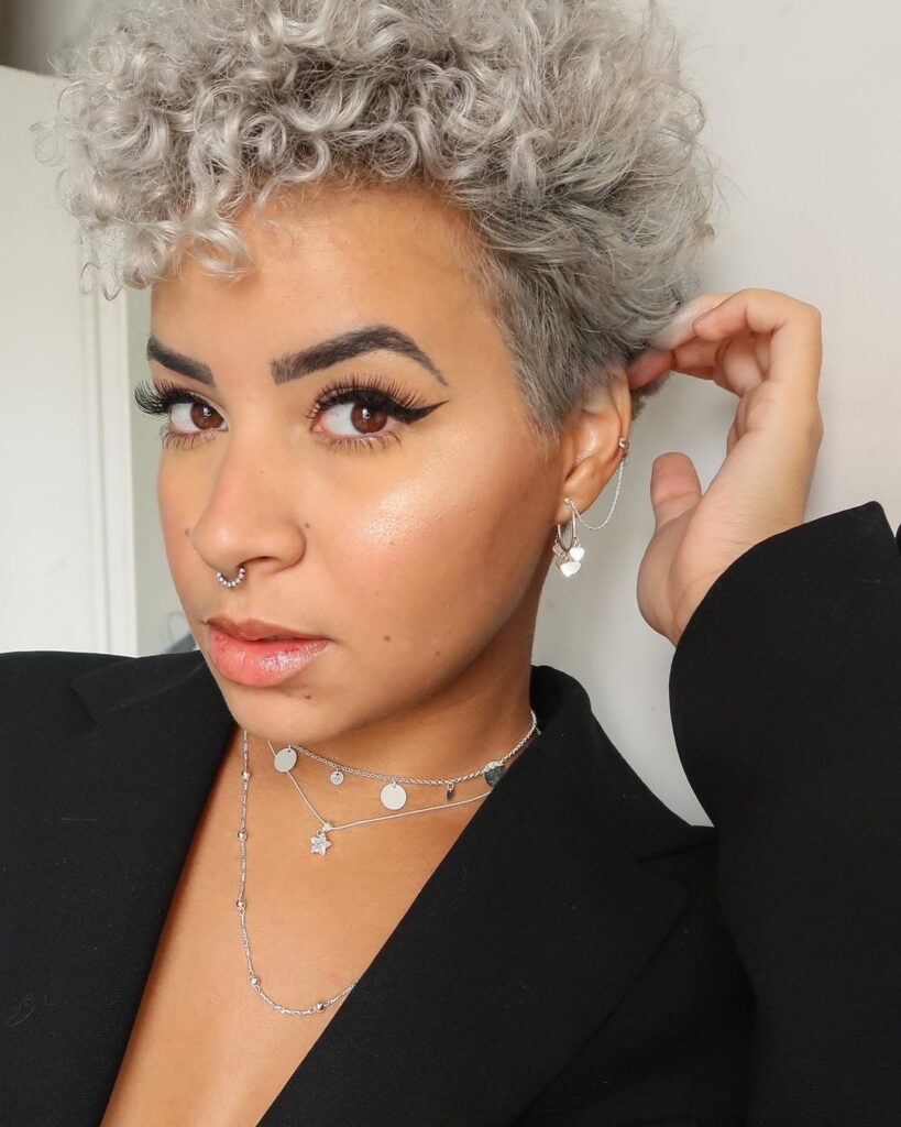 Cortes curtos modernos: 105 ideias para transformar o visual