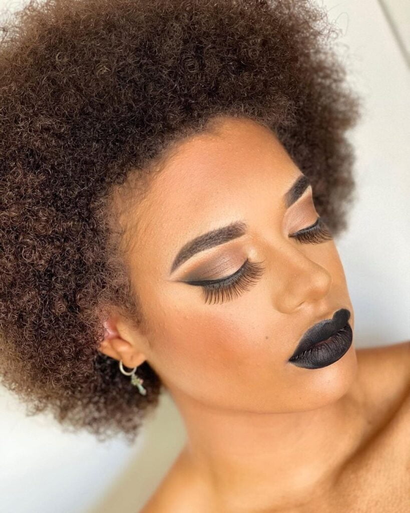 Maquiagem preta: 40 fotos para inspirar sua produção