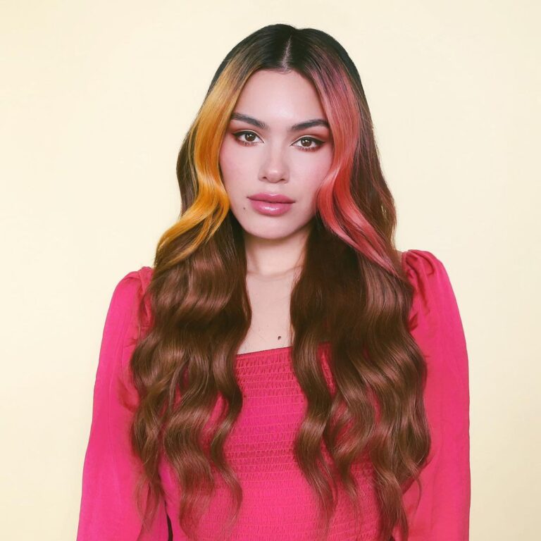 Mechas coloridas: 50 ideias + tutorias para ousar nos fios