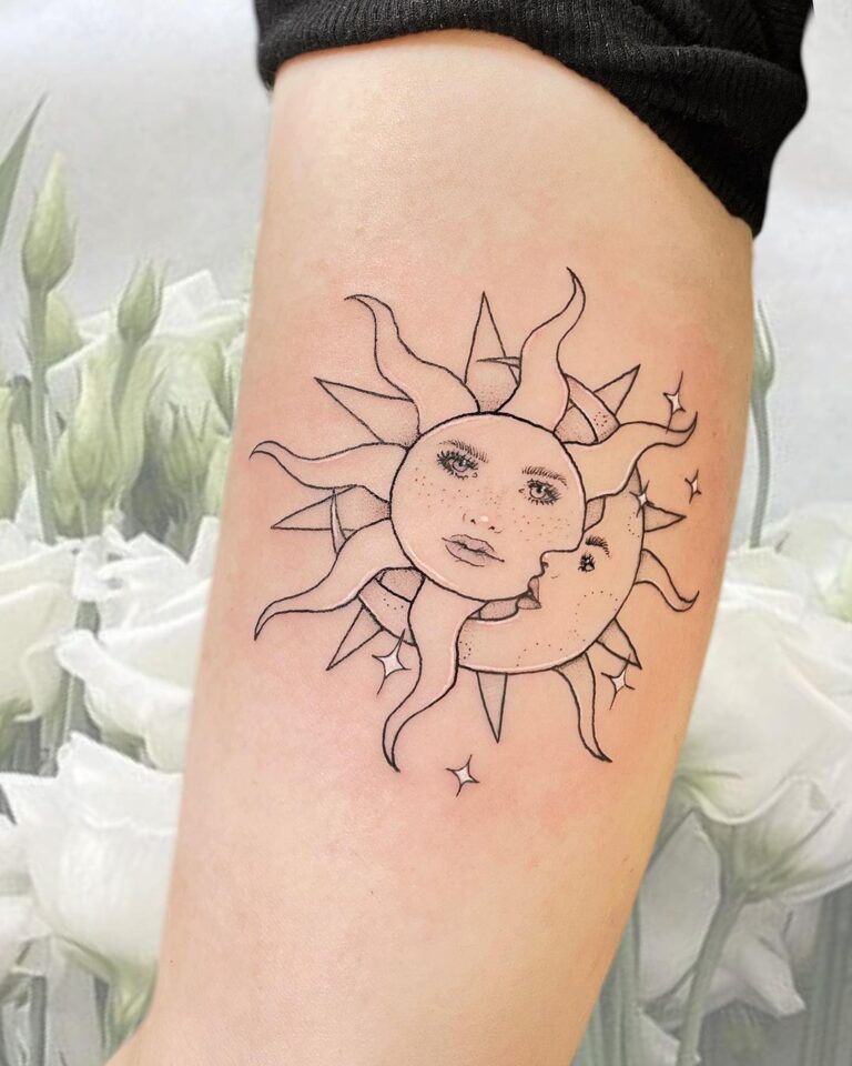 Tatuagem de lua: 70 modelos com muita estilo para inspirar